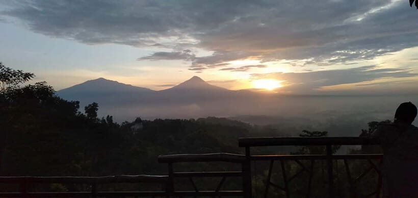 Yogyakarta Sunrise Tour: Hills Borobudur Climb & Prambanan - Practical Tips for Your Trip
