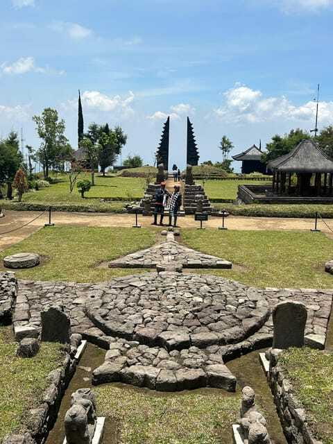 Yogyakarta : Surakarta + Sukuh temple + Cetho temple + Guide - Final Thoughts: Is This Tour Worth It?