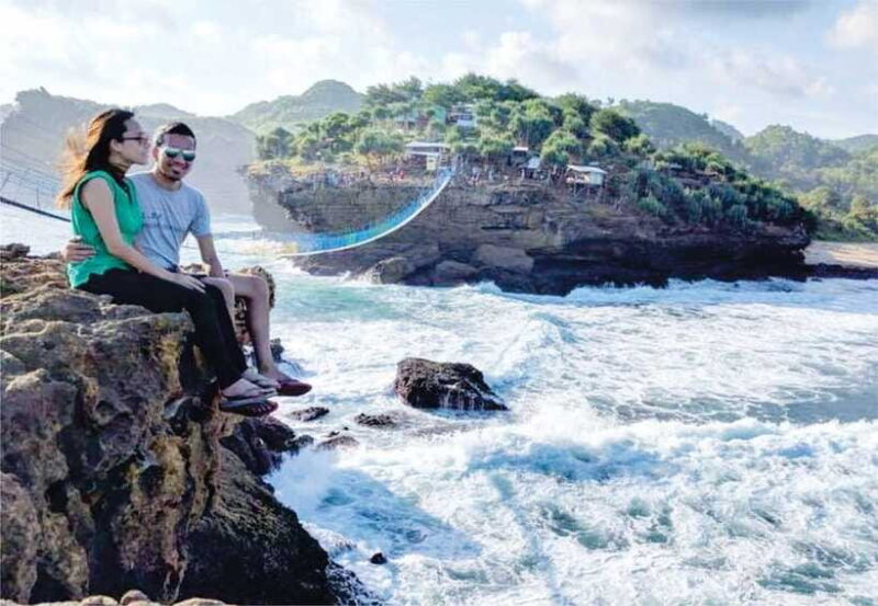 Yogyakarta: Timang Beach Private Trip with Cable Car Ride - FAQ