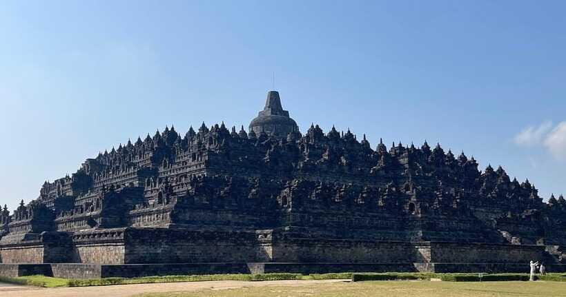 Yogyakarta: Transfer & Tour Borobudur and Prambanan Temples - Authentic, Comfortable, and Easy