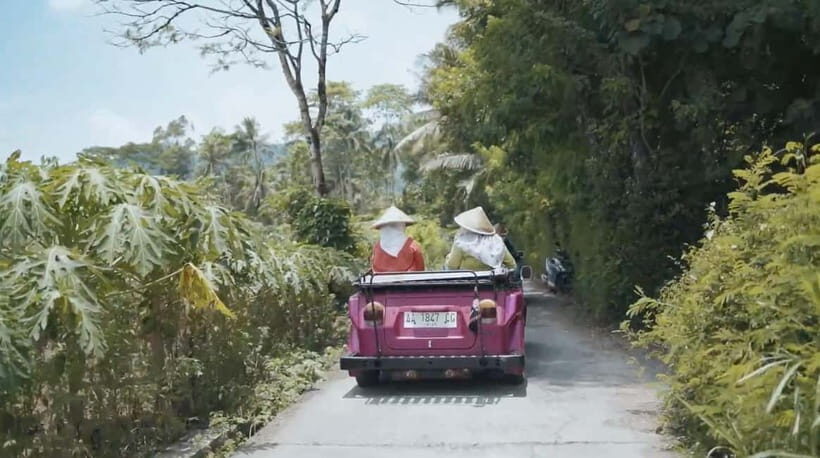 Yogyakarta : VW Borobudur English Guide Tour Long Trip - Key Points