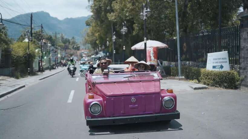 Yogyakarta : VW Borobudur English Guide Tour Medium Trip - Who Would Enjoy This Tour?