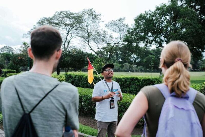 Yogyakarta : VW Setumbu Sunrise Borobudur Climb Up Tour - Exploring Borobudur: Climbing the Worlds Largest Buddhist Monument