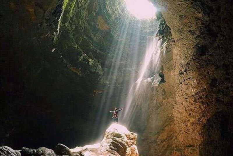 YOGYAKARTAA ; Pindul cave And Prambanan Tempel Sunset - Prambanan Temple: Architectural Grandeur and Sunset Splendor
