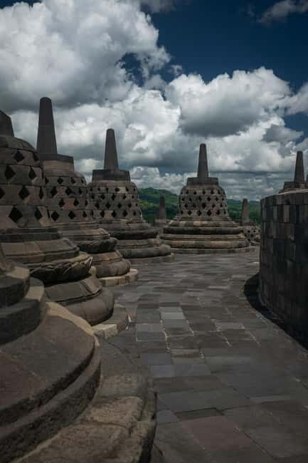Yogyakarta:(EntranceTicketOnly)Borobudur&PrambananTempleTour - FAQ