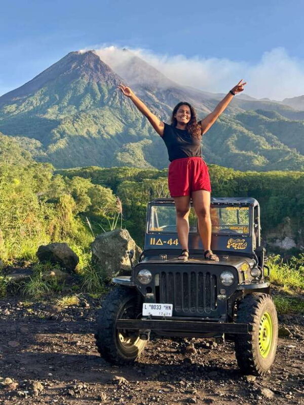 Yogyakarta:Mount Merapi Sunrise, Borobudur Climb & prambanan - FAQs