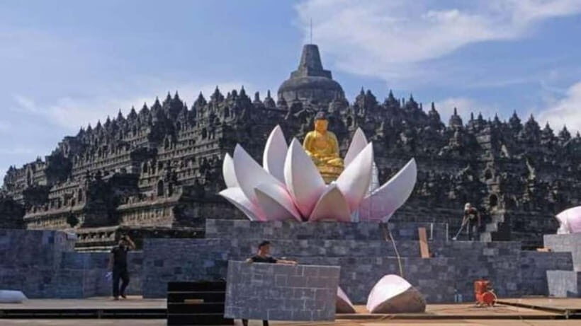 Yogyakarta;Sunrise at View Point and Borobudur Climb up - The Sum Up