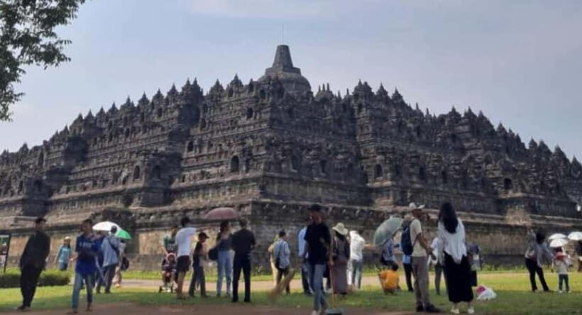 Yogyakarta;Sunrise at View Point and Borobudur Climb up - FAQ