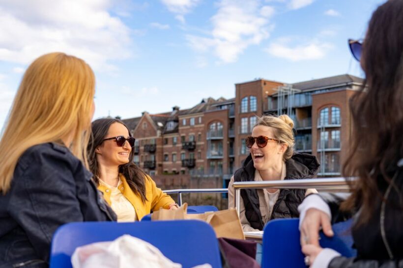 York: 60-Minute 'Happy Hour' Cruise For All Ages - Key Points