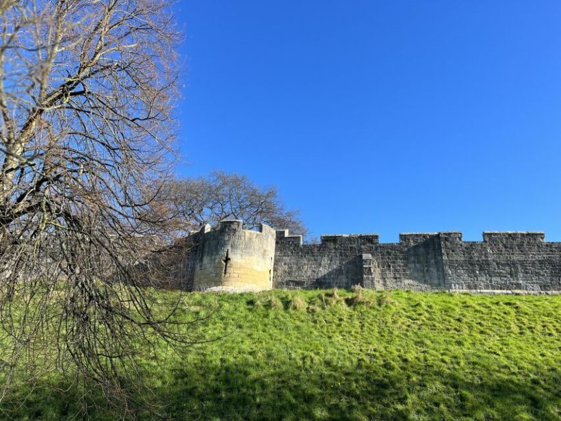 York: J&Ms City Sightseeing and History Tour - What Makes This Tour Stand Out?