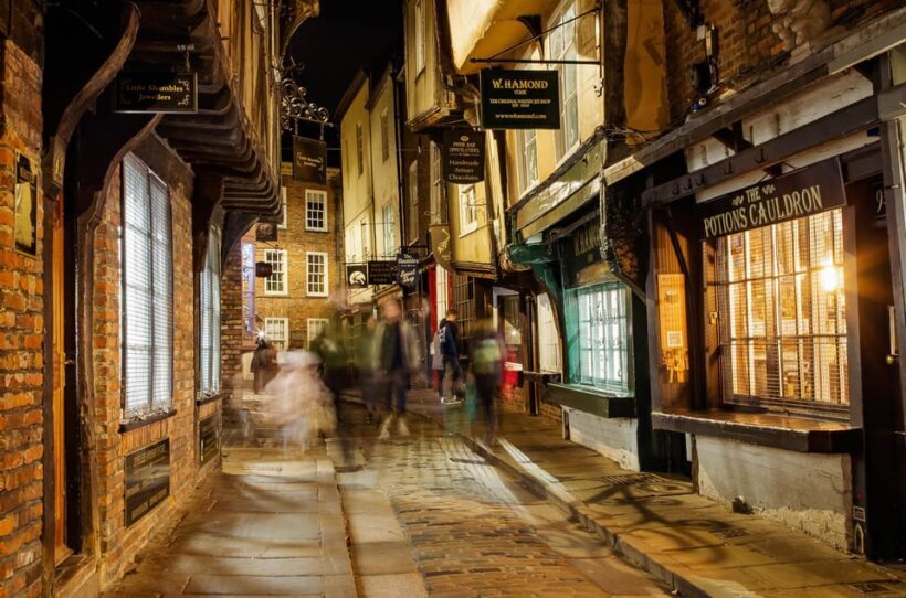 York: Night Photography Photo Walk - Exploring York at Night: An Authentic Photography Experience