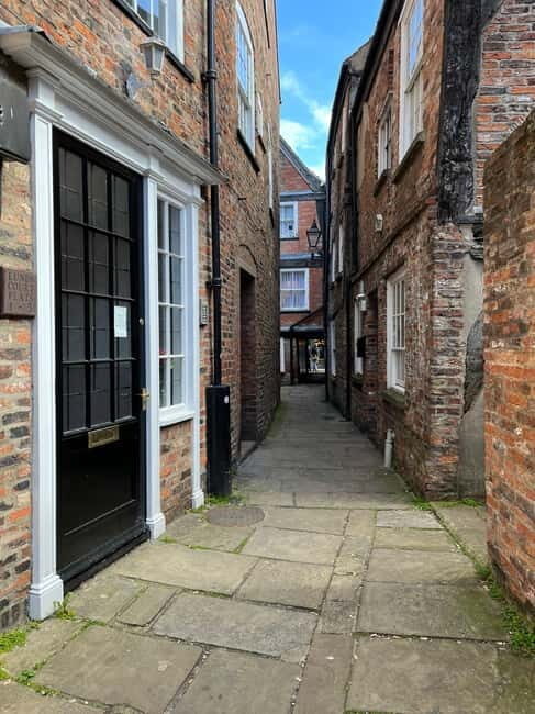 Yorks Snickelways Story Walking Tour - Practical Details and Tips