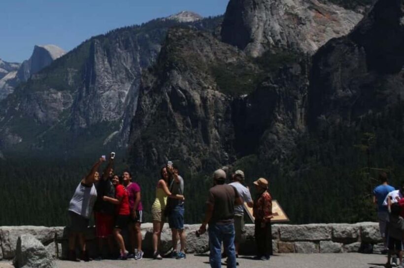 Yosemite Hwy 140: Glacier Point &Yosemite Valley Tour &Lunch - Exploring Yosemite with a Guided Tour