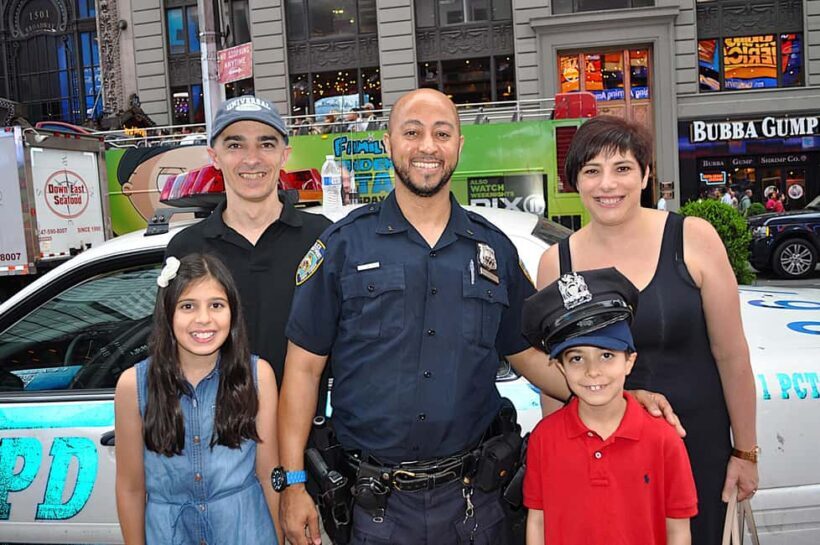 Your NYC Story in Photos: Custom 2-Hour Tour & Photo Shoot - Transportation and Practicalities