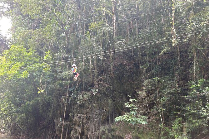 YS Falls and Zipline with Floyds Pelican Bar Full Day Tour - FAQ