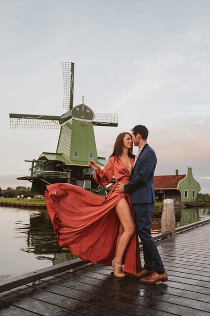 Zaanse Schans: Photoshoot Near Amsterdam with Windmills - What makes this photoshoot experience stand out?