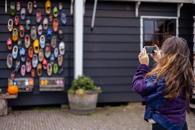 Zaanse Schans Windmills and Volendam Review - Transportation and Meeting Point
