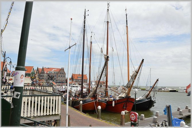 Zaanse Schans Windmills, Cheese and Clogs and Volendam Tour From Amsterdam - Pickup and Tour Flexibility