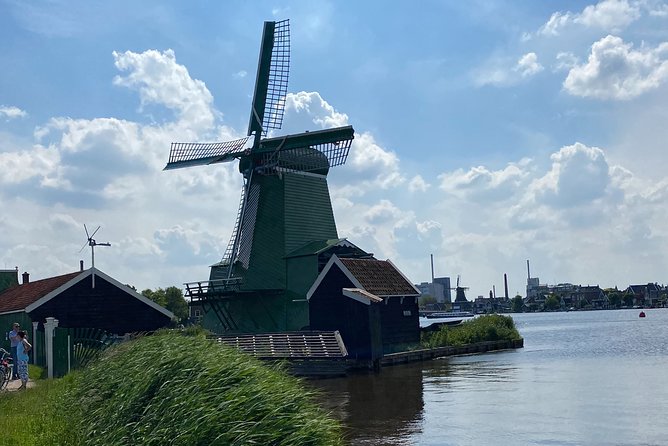 Zaanse Schans Windmills & Zaandam: Countryside Electric Bike Tour - Who Should Book This Tour?