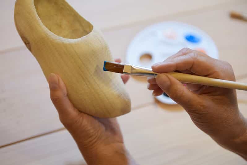 Zaanse Schans: Wooden Shoe Painting Workshop - Authenticity and Cultural Value