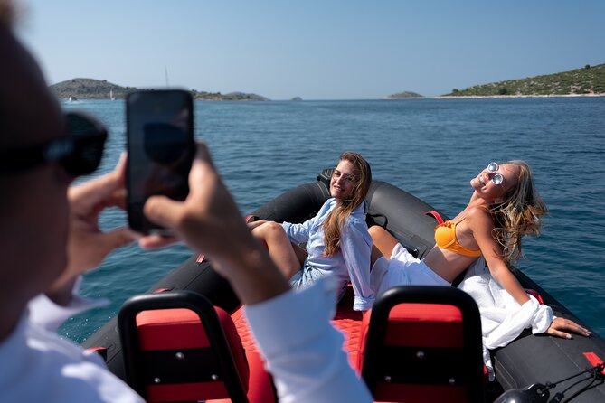 Zadar: 3 Island Luxury Speedboat Tour W/ Drinks & Snorkeling - Guide and Traveler Feedback