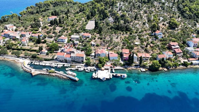 Zadar: Half-day trip wooden boat with drinks - ALL INCLUSIVE - Authentic Experiences and Authenticity