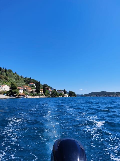 Zadar: Half-day trip wooden boat with drinks - ALL INCLUSIVE - FAQs