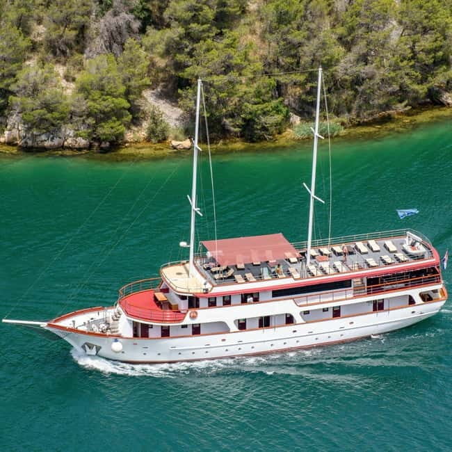 Zadar: Krka falls, olive mill, lunch, oil & wine tasting - Introducing the Zadar: Krka Falls, Olive Mill, Lunch, Oil & Wine Tasting Tour