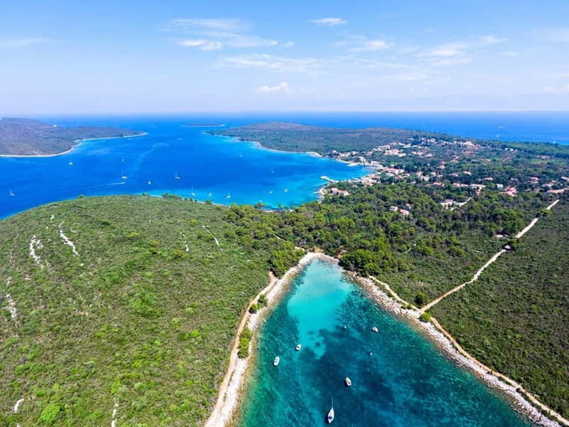 Zadar: Saharun Beach and Dugi Island Boat Tour with Lunch - Who Should Consider This Tour?