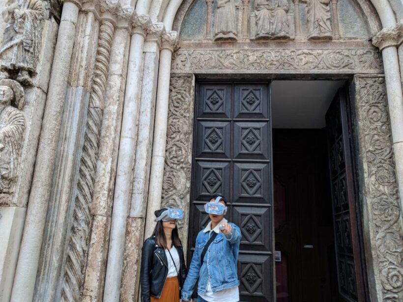 Zadar: Virtual Reality Guided History Walking Tour - The Experience and Its Practicalities