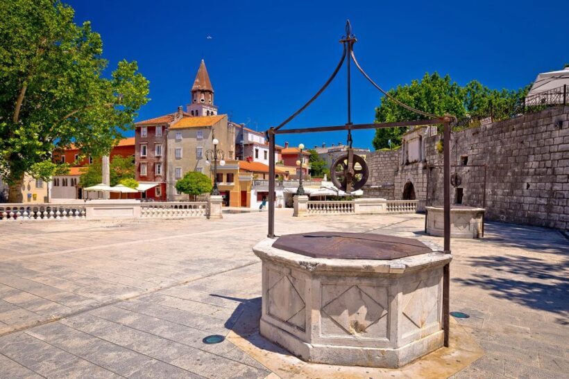 Zadar: Zadar Private History Walking Tour of Old Town - Key Points