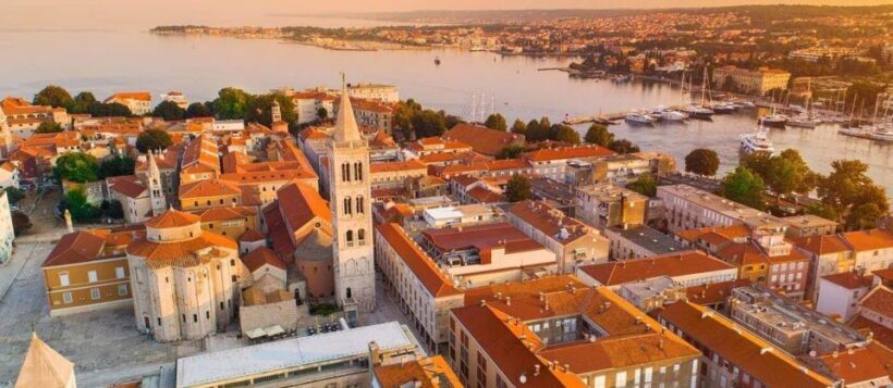 Zadar: Zadar Private History Walking Tour of Old Town - The Experience: Walking Through Zadar’s Layers of History
