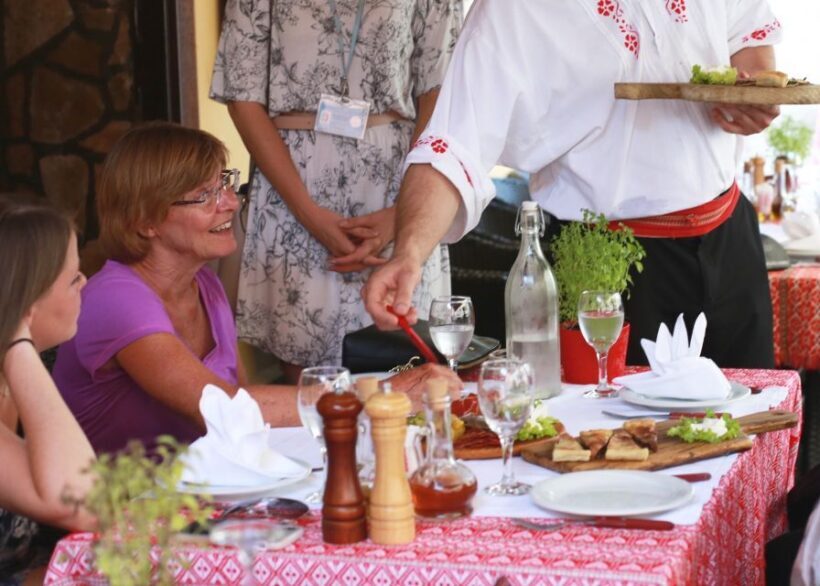 Zagreb: Restaurants, Food & Old Town Walking Tour - FAQ