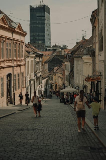 Zagreb: The Heart of Croatia - Medvedgrad - Private tour - FAQ