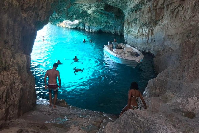 Zakynthos boat tour:Shipwreck& Local blue caves with 3 Swim Stops - Key Points