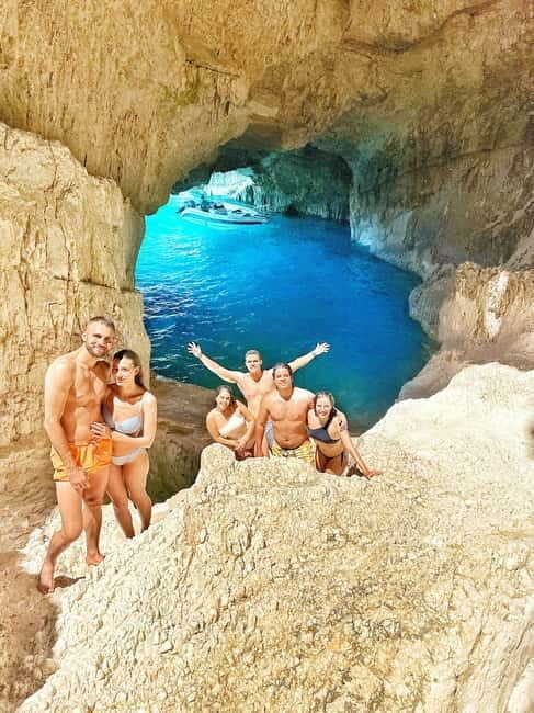 Zakynthos: Semi Private Shipwreck & Blue Caves Max 10 guests - Key Points