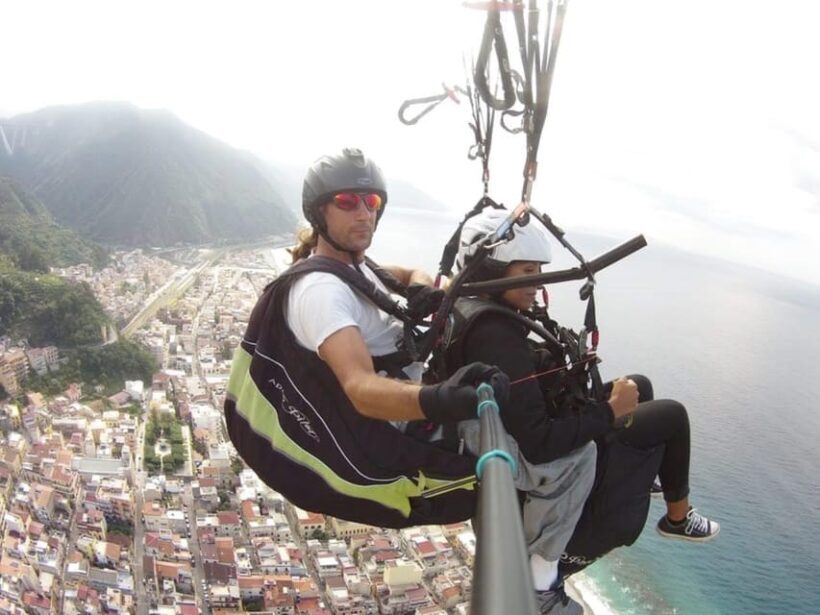 Zambrone: Paragliding Experience - Booking and Practical Details
