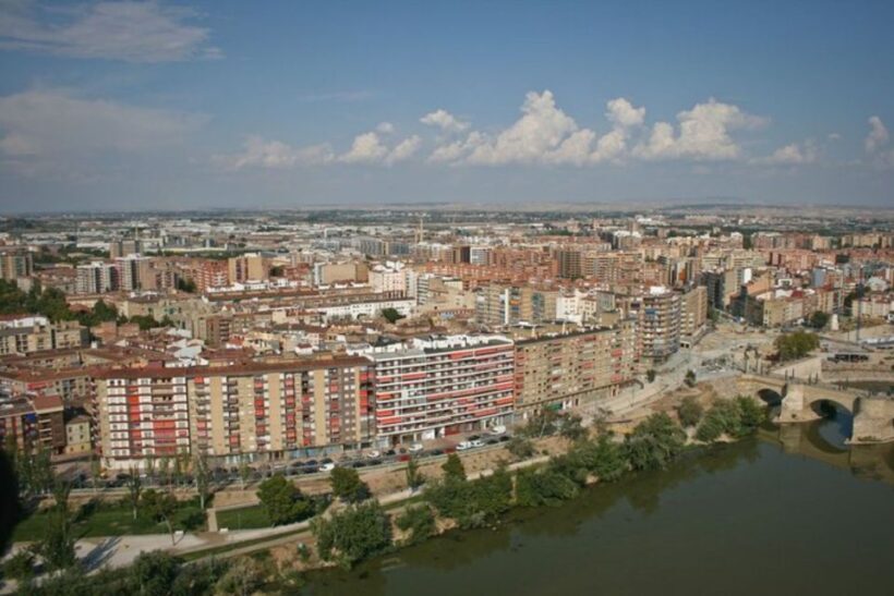 Zaragoza: Private custom tour with a local guide - The Highlights of the Tour
