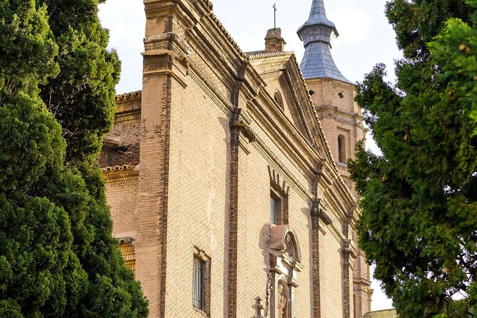 Zaragoza: Private Tour With a Local Guide - Expanding Your Travel Horizons With Lokafy