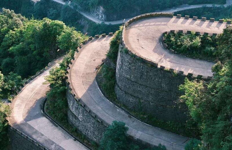 Zhangjiajie: National Forest Park+Tianzi Mountain Day Tour - Authentic Encounters and Personal Touches