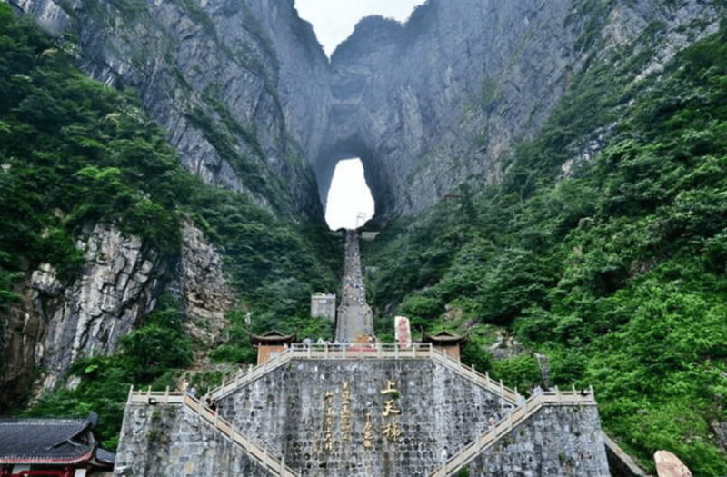 Zhangjiajie Tianmen Mountain tour& Tianmen fox fairy show - The Glass Walkway: Heart-Pounding and Picture-Perfect