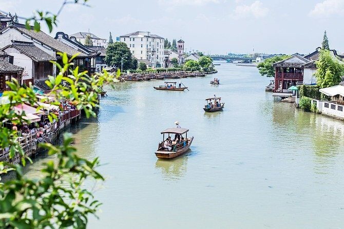 Zhujiajiao Ancient Water Town Private Tour and Maglev Train Experience - Exploring Zhujiajiao Water Town: The Heart of the Tour