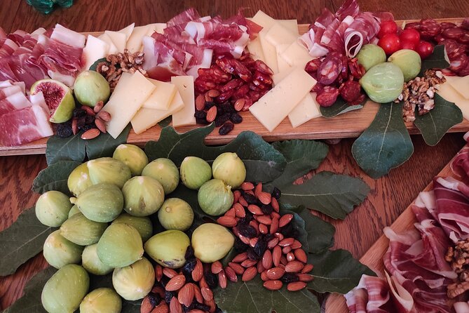 Zinfandel Wine Tasting & Storytelling With Dalmatian Food - A Taste of Dalmatian Culture