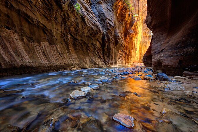 Zion, Bryce, & Antelope Canyon Adventure: Small Group 3-Day Tour - Day 2: Antelope Canyon, Coral Pink Sand Dunes & Horseshoe Bend