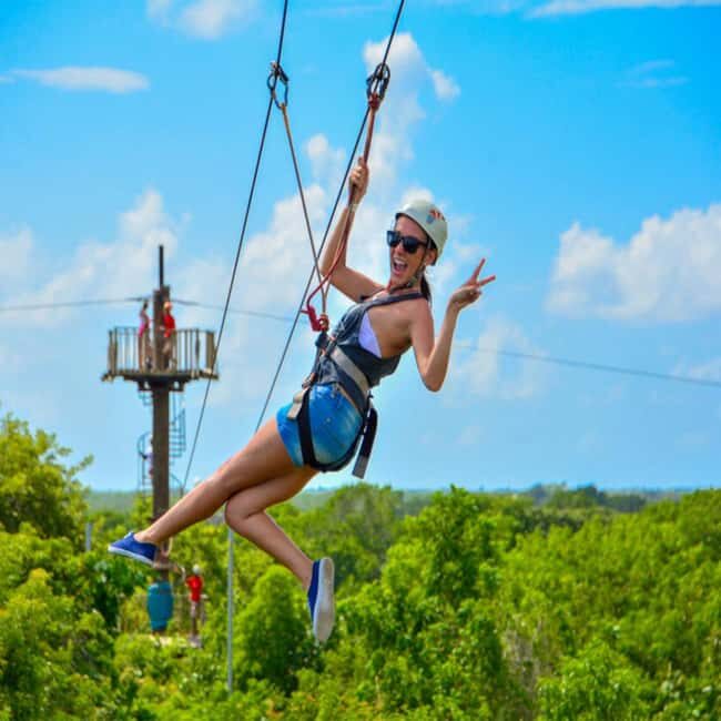 Zip Line Playa Esmeralda With Redonda Mountain - Montaña Redonda: Panoramic Views and Photo Opportunities