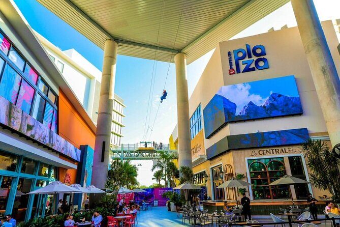 Zipline Sky Bull in Urban Environment in Toroverde urban park San Juan - Key Points