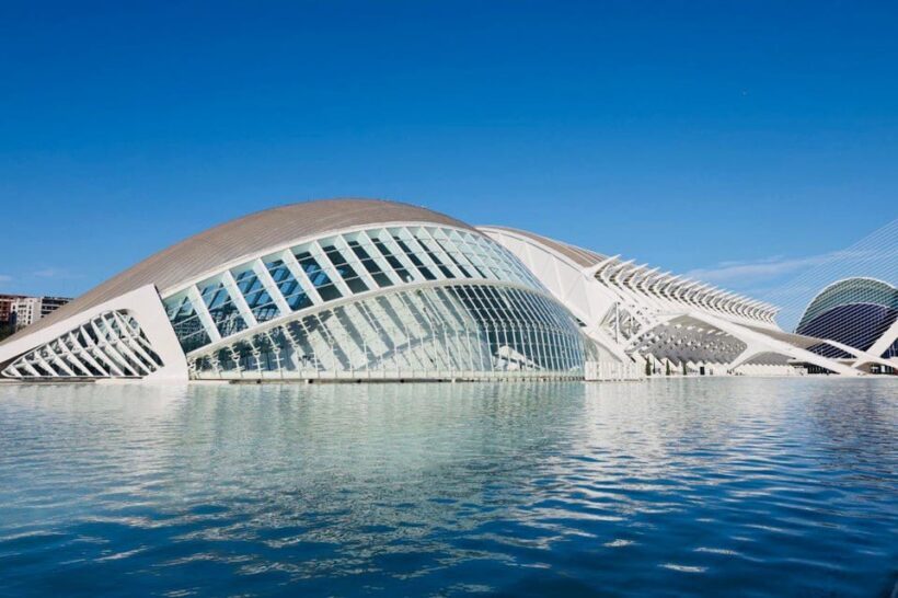 Zoom Through Valencia: Top 25 Hotspots on E-Scooters - What to Expect from the Experience