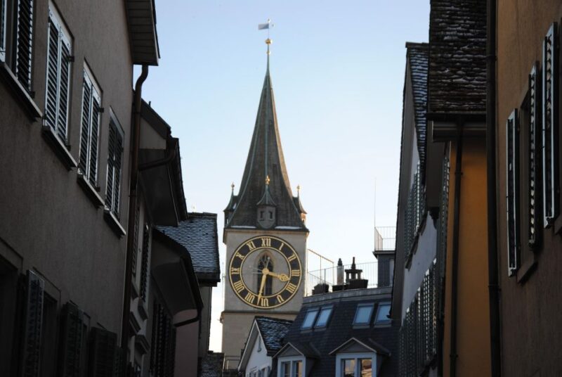 Zurich: 360° City Walk Including Hidden Spots - Key Points