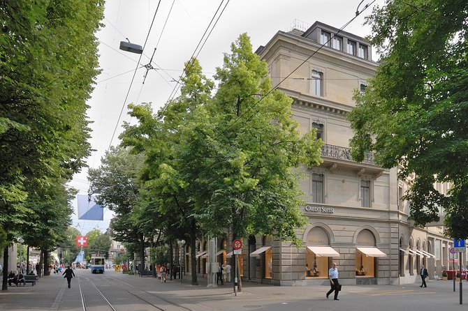 Zurich and Surroundings PRIVATE TOUR Including Panoramic Views - Exploring Old Town: Heart of Zurich