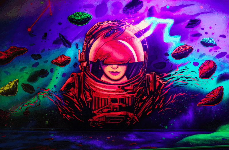 Zurich: Black Light Galaxy Minigolf - Key Points